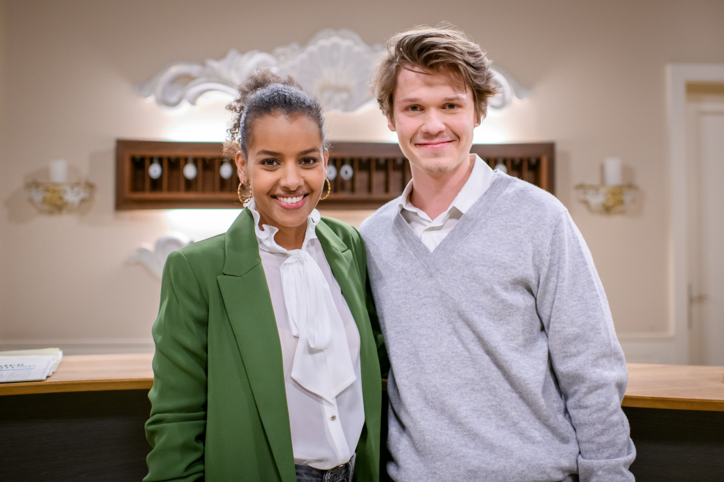 Zwei neue Gesichter bei "Sturm der Liebe": Im Juni stoßen Belina Mohamed-Ali und Maurice Lattke ...